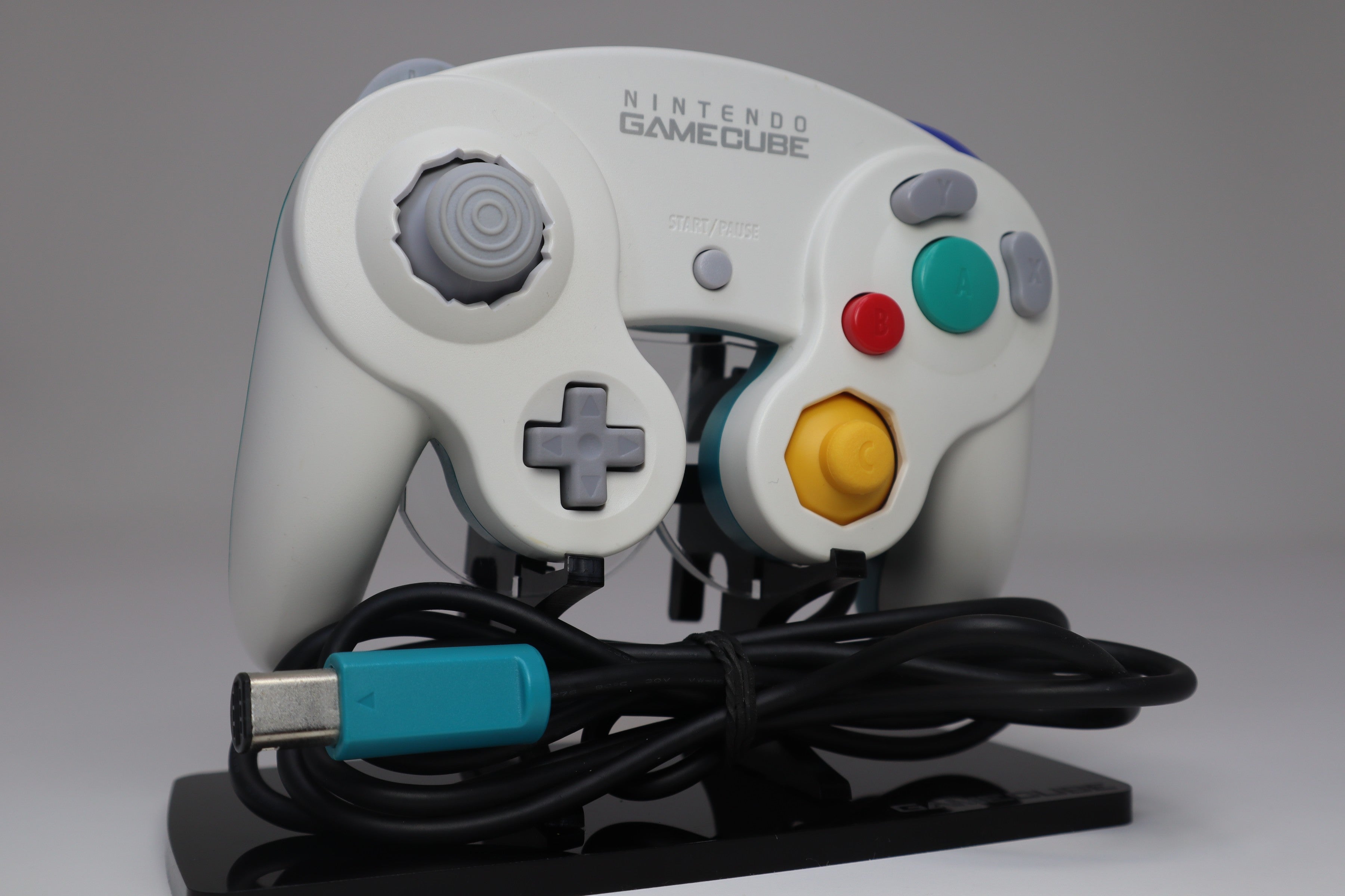 Heterochromia 2.0 – Top Notch Controllers