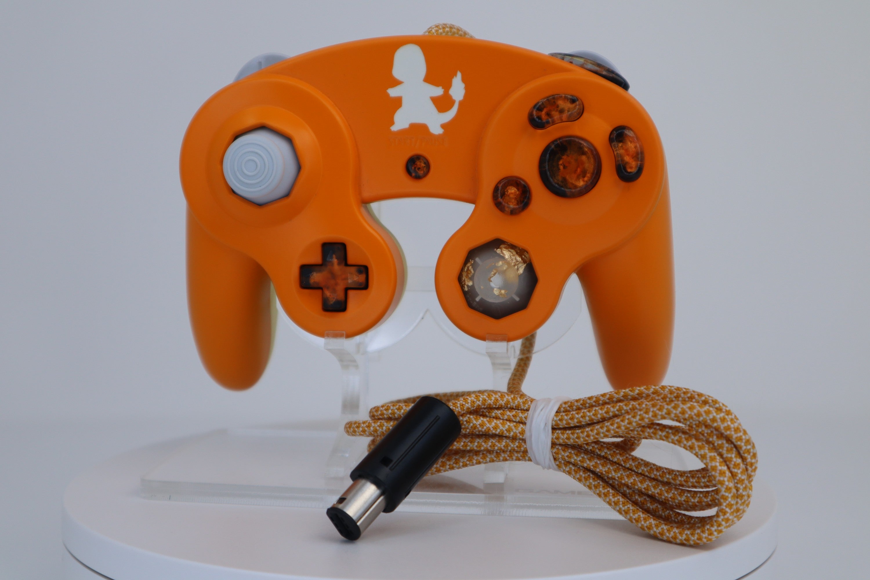 #004 Charmander – Top Notch Controllers